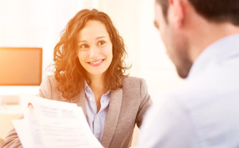 Entrevista semiestruturada: para que serve e como funciona